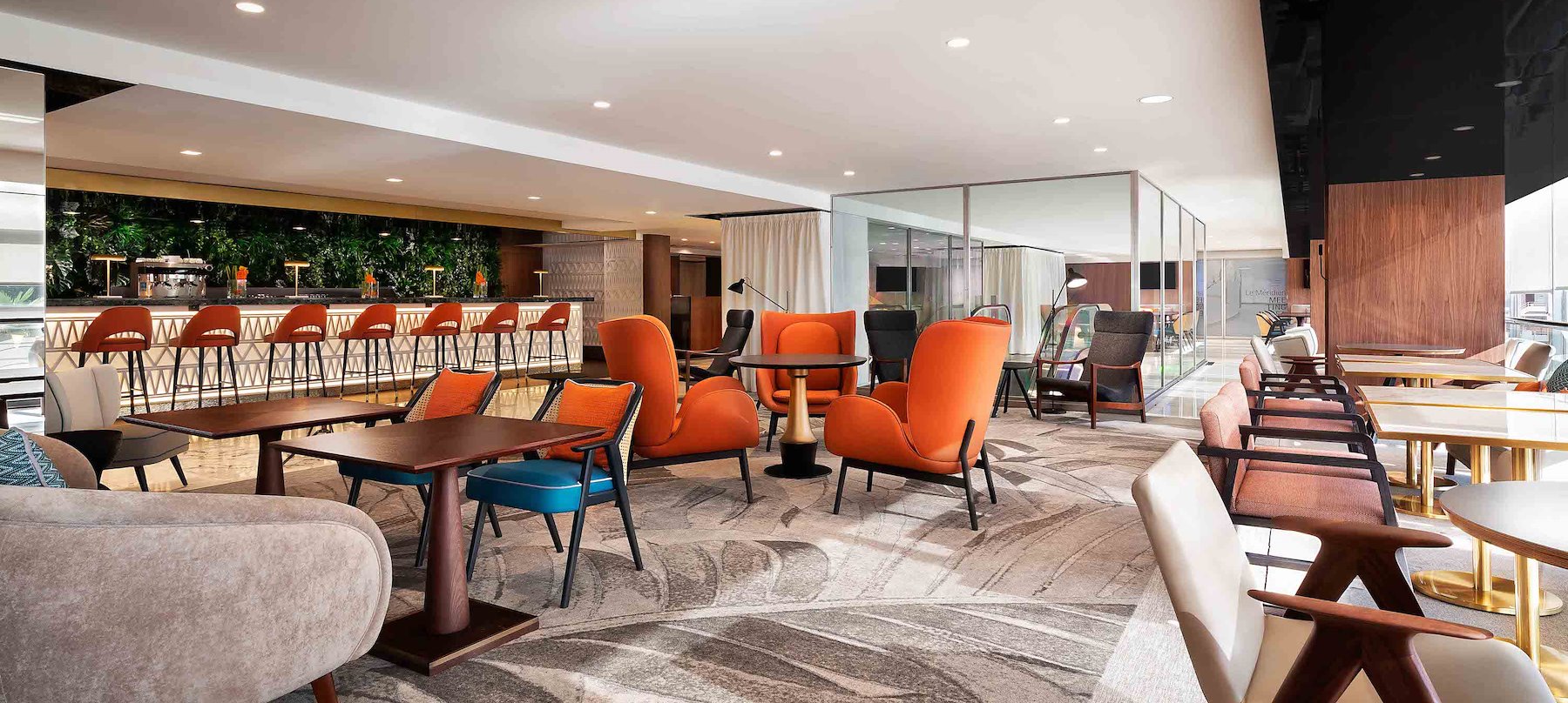 Homepage of Le Latitude Bar in Nice, Cote d'Azur